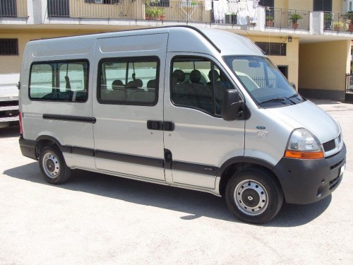 RENAULT MASTER 9 POSTI O SIMILARE